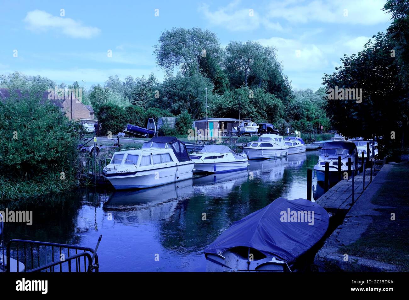 River stour kent boats hi-res stock photography and images - Alamy