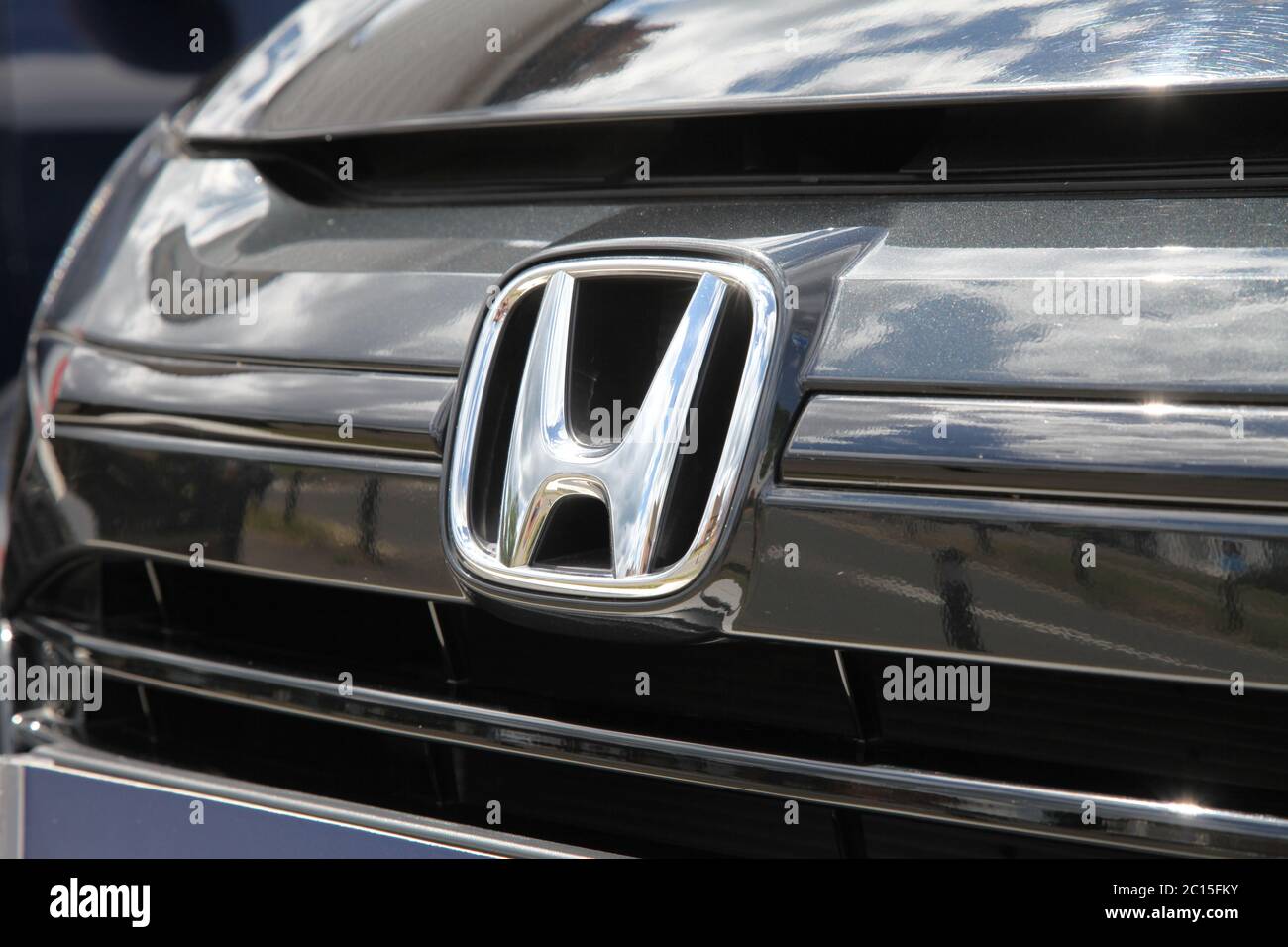 Honda badge hi-res stock photography and images - Alamy