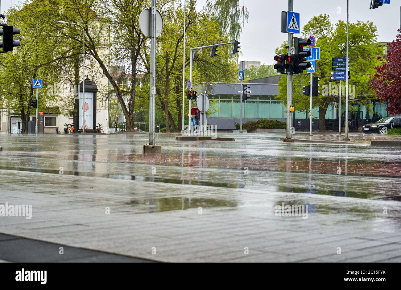 Street during heavy rain hi-res stock photography and images - Alamy