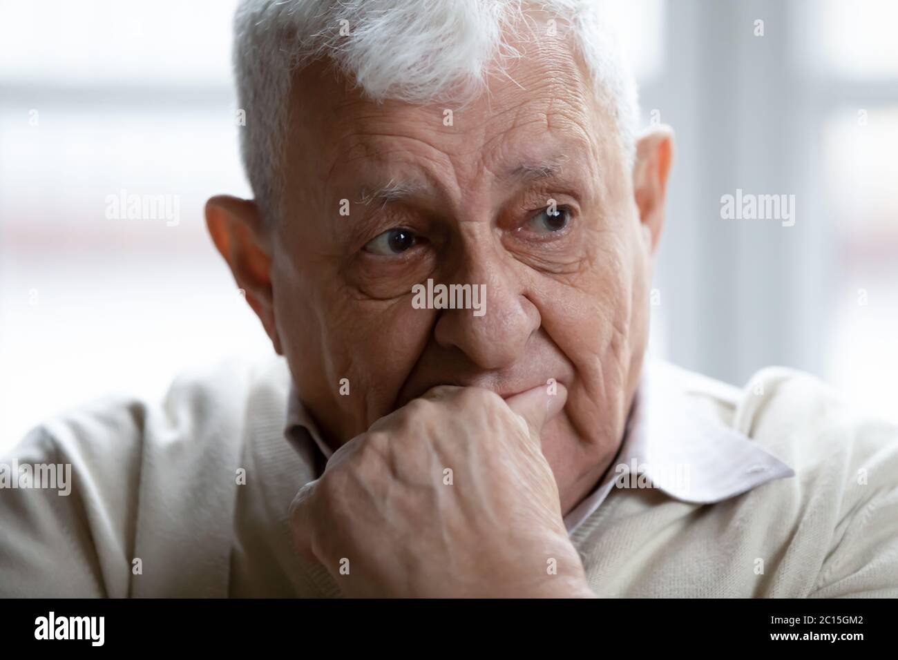 Elderly man with health problems hi-res stock photography and images ...
