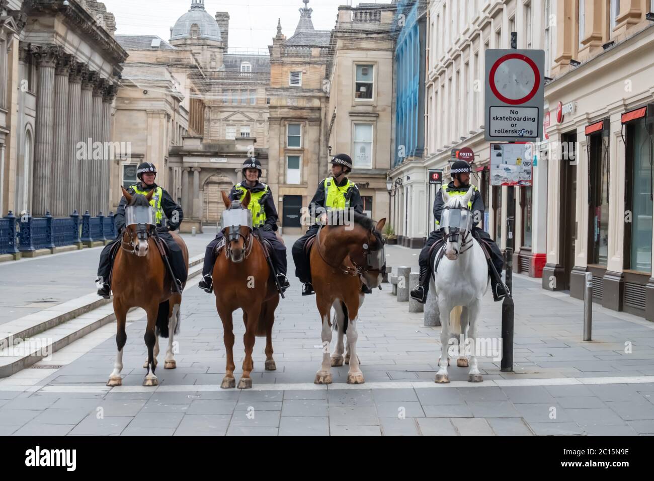 Mounted Police Scotland High Resolution Stock Photography and Images ...