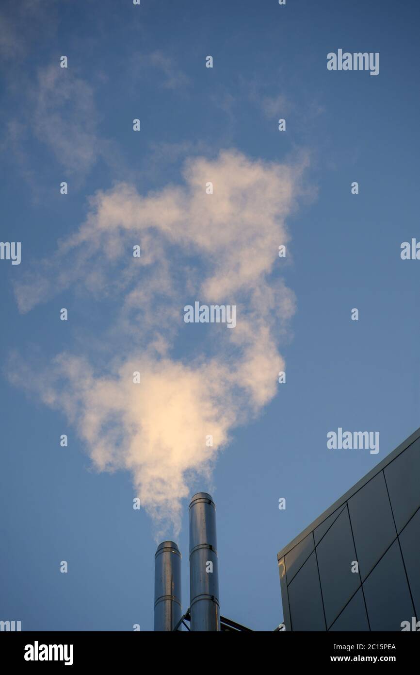 Smoke column hi-res stock photography and images - Alamy