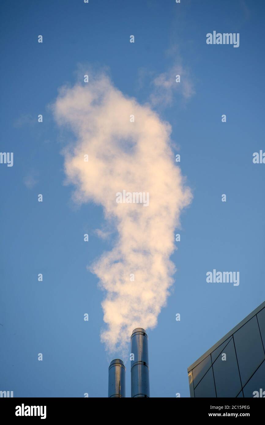 Smoke column hi-res stock photography and images - Alamy