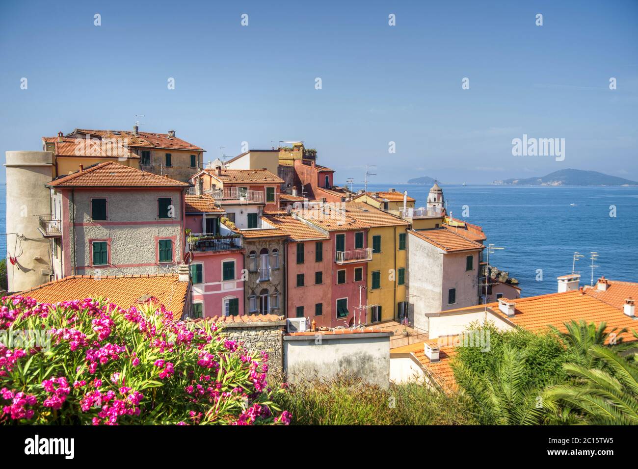 Tellaro village hi-res stock photography and images - Alamy