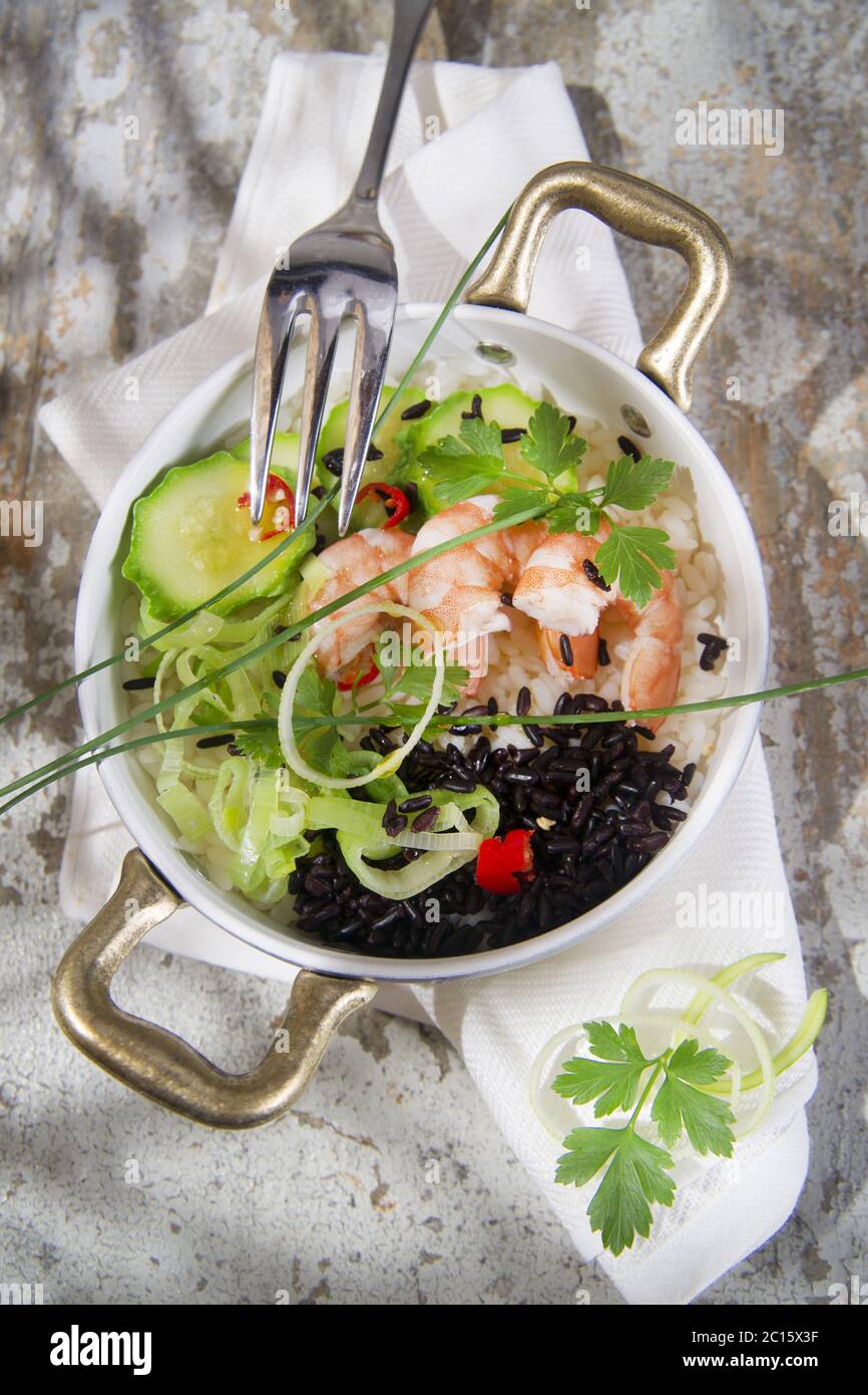 Black shrimp hi-res stock photography and images - Alamy