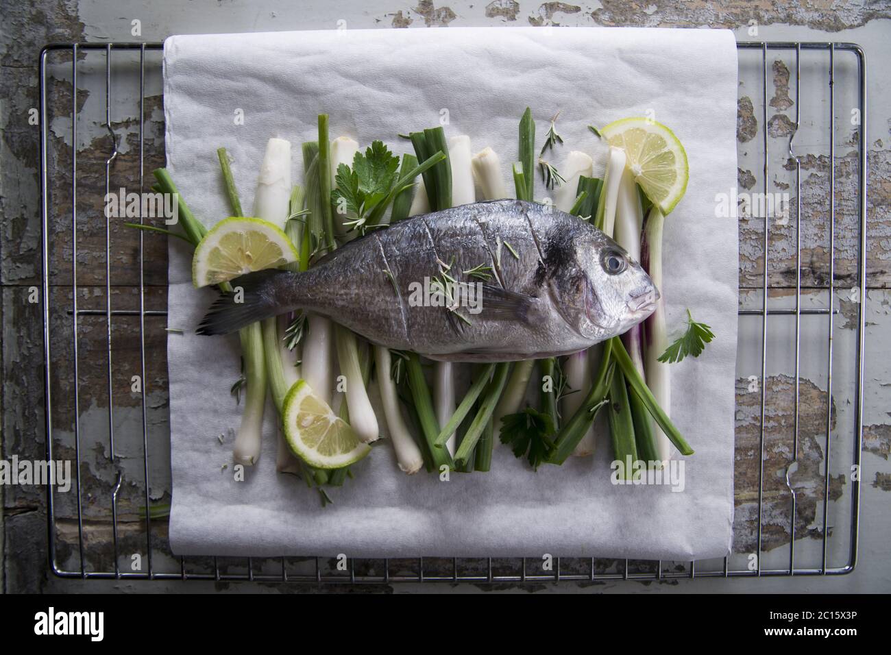 Restaurant sea bream hi-res stock photography and images - Alamy