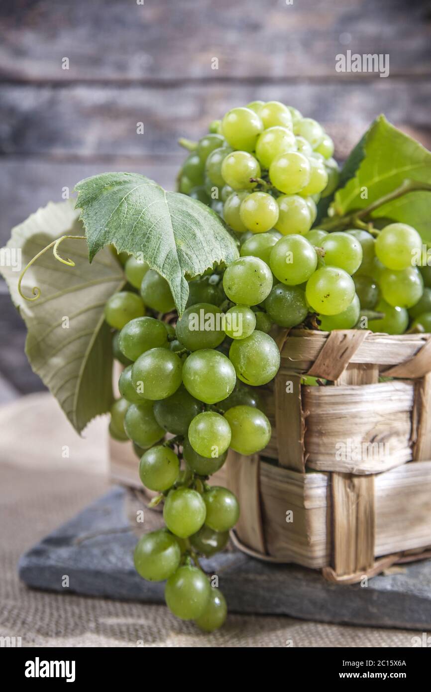 Bunch of grapes Stock Photo - Alamy