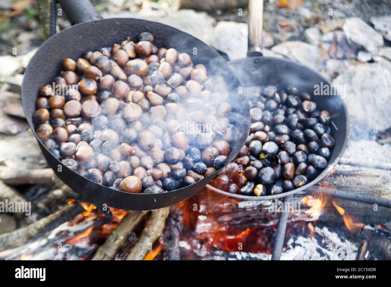 Toasted chestnuts hi-res stock photography and images - Alamy