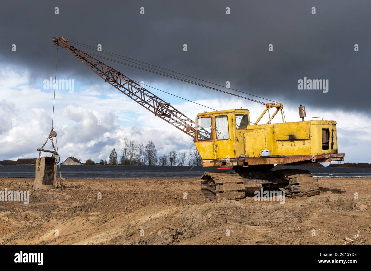 The old excavator Stock Photo - Alamy