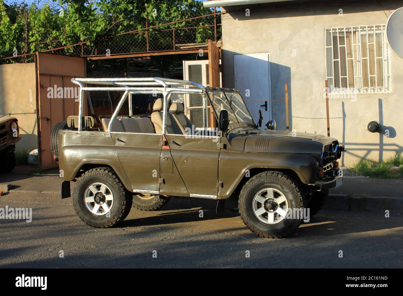 Russian 4x4 hi-res stock photography and images - Alamy