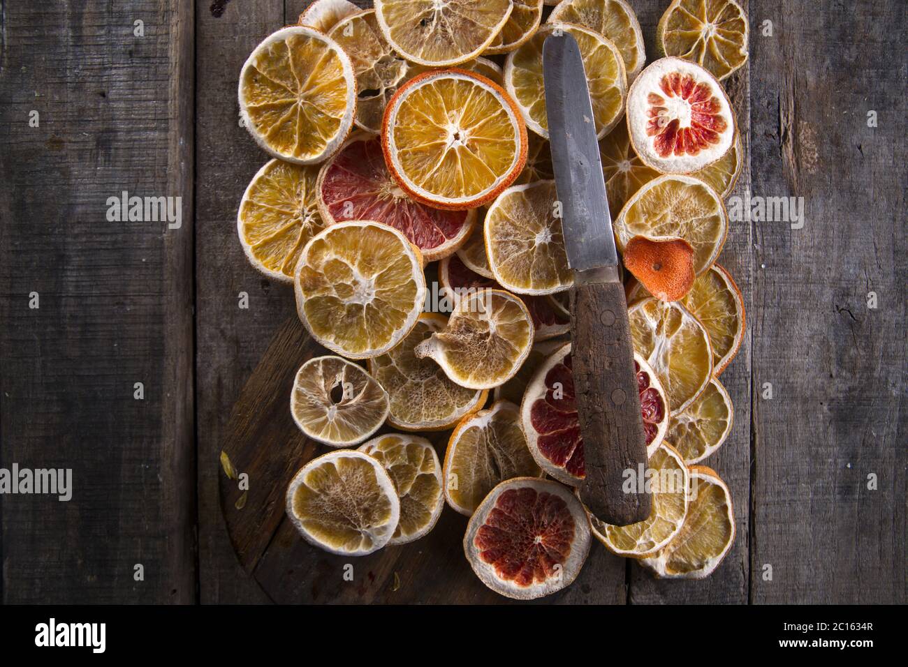Citrus peel drawing hi-res stock photography and images - Alamy