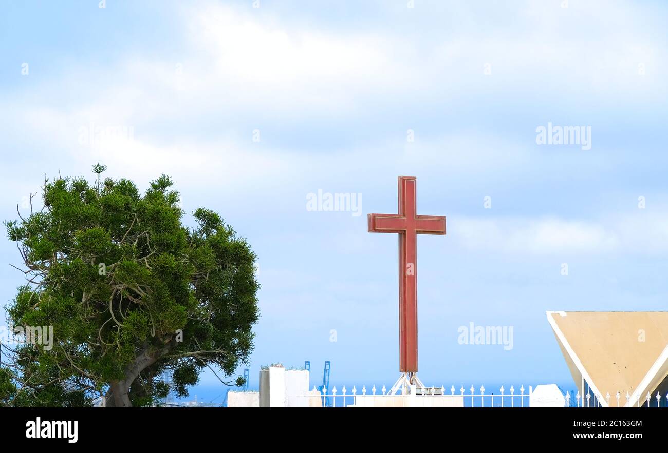 Christian cross, a common Western religious symbol Stock Photo - Alamy