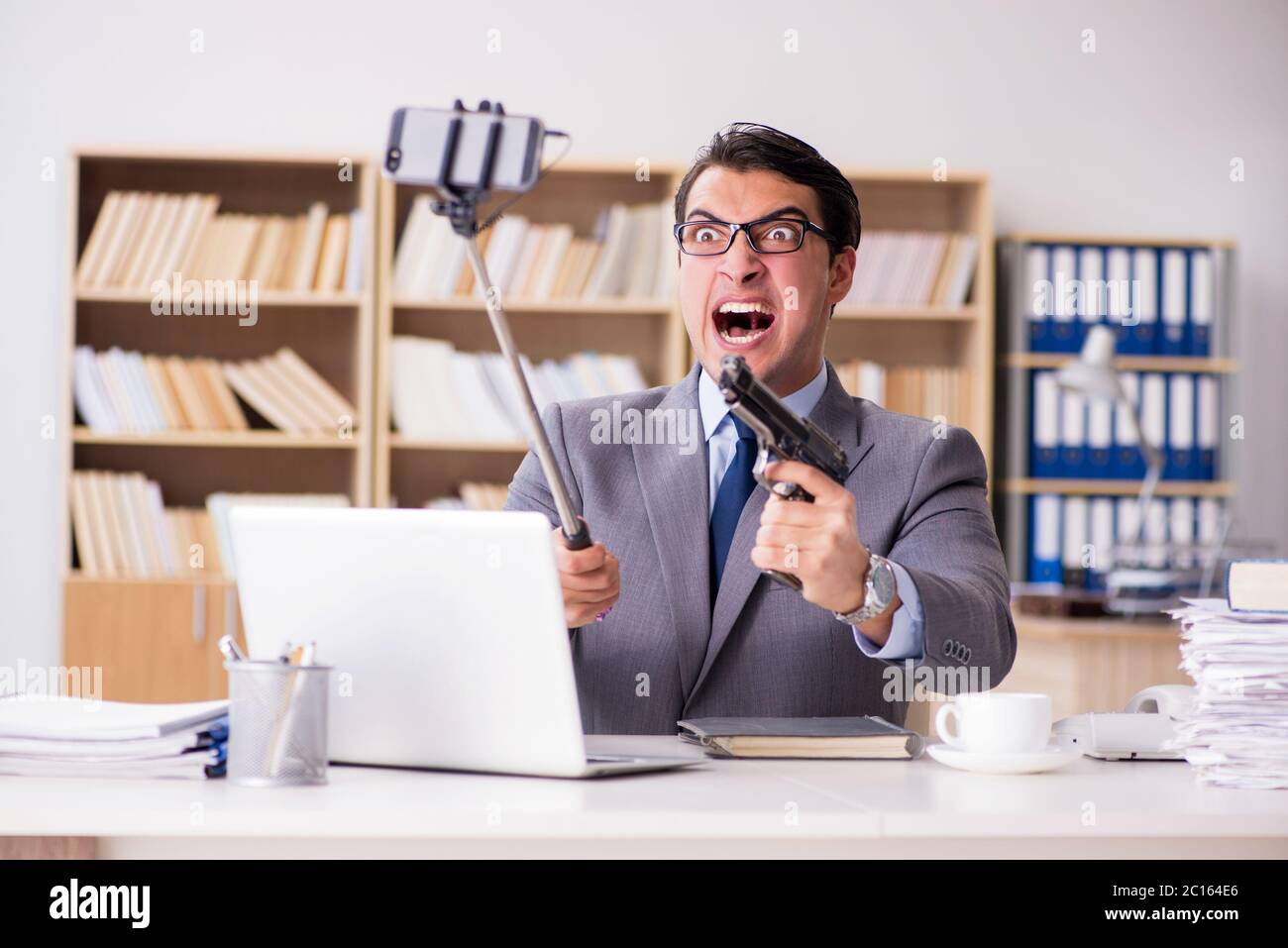 Stick selfie computer hi-res stock photography and images - Alamy