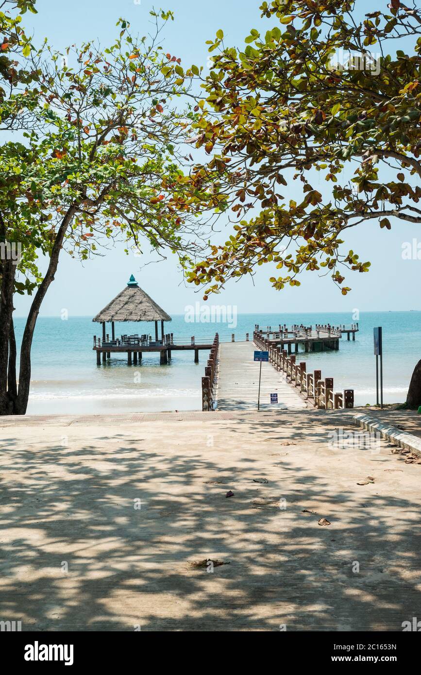 Independence beach sihanoukville hi-res stock photography and images ...