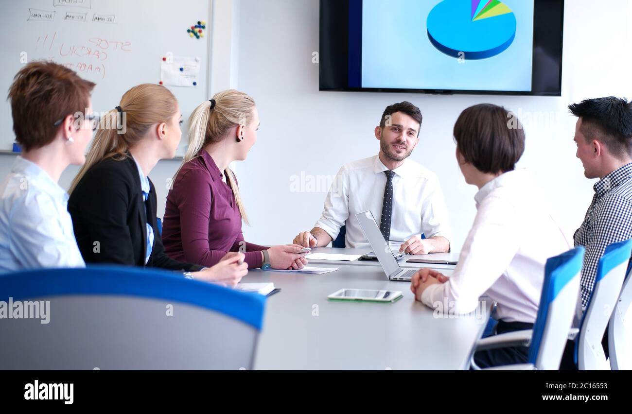 Team meeting ambitious asian chinese hi-res stock photography and ...