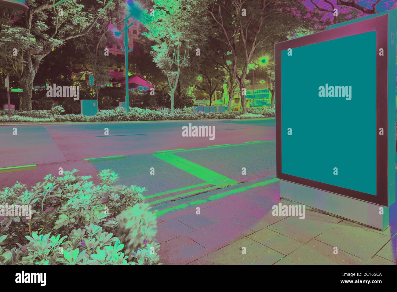 Emtpy street hi-res stock photography and images - Alamy