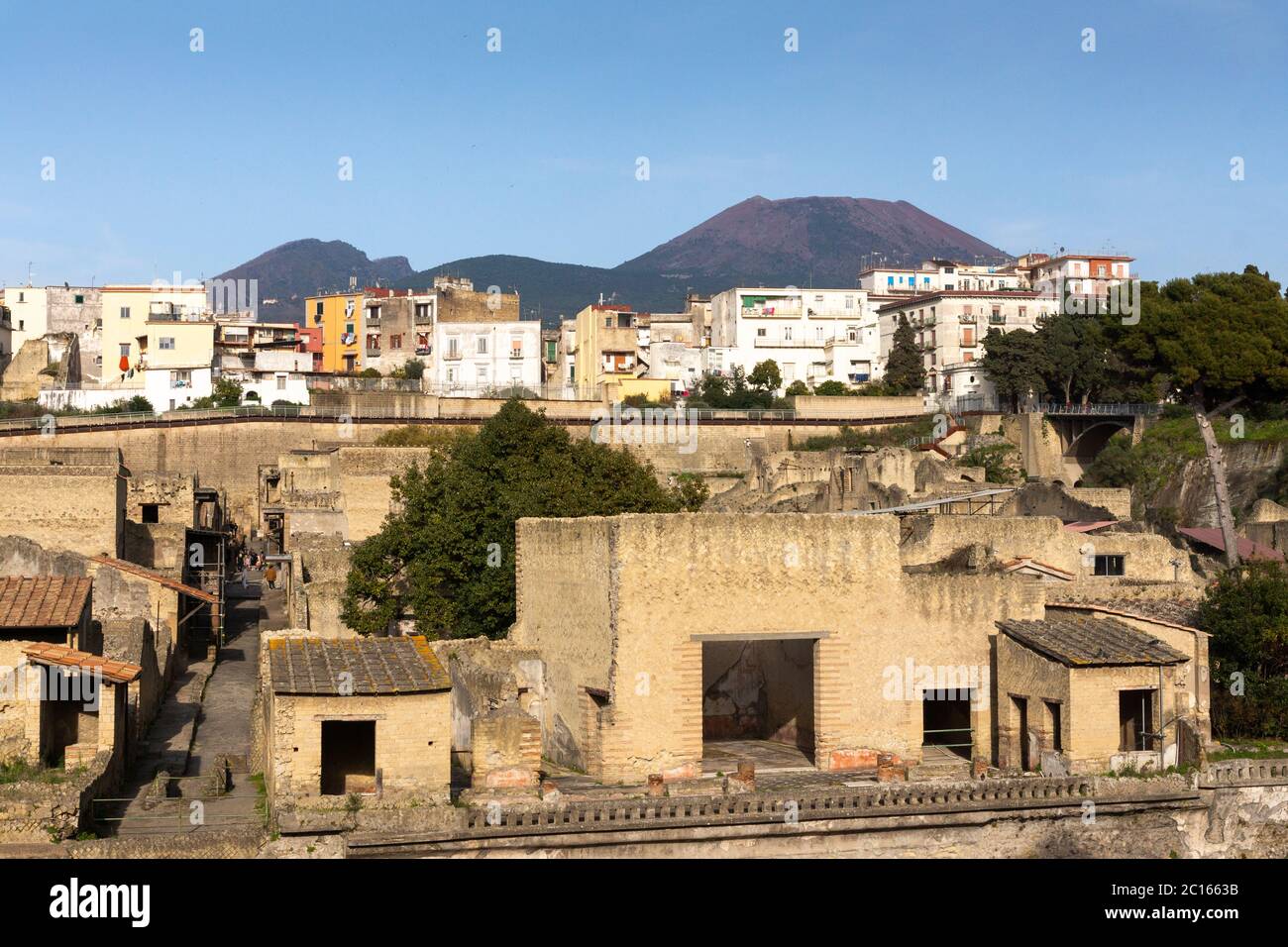 Herculaneum italy vesuvius hi-res stock photography and images - Alamy