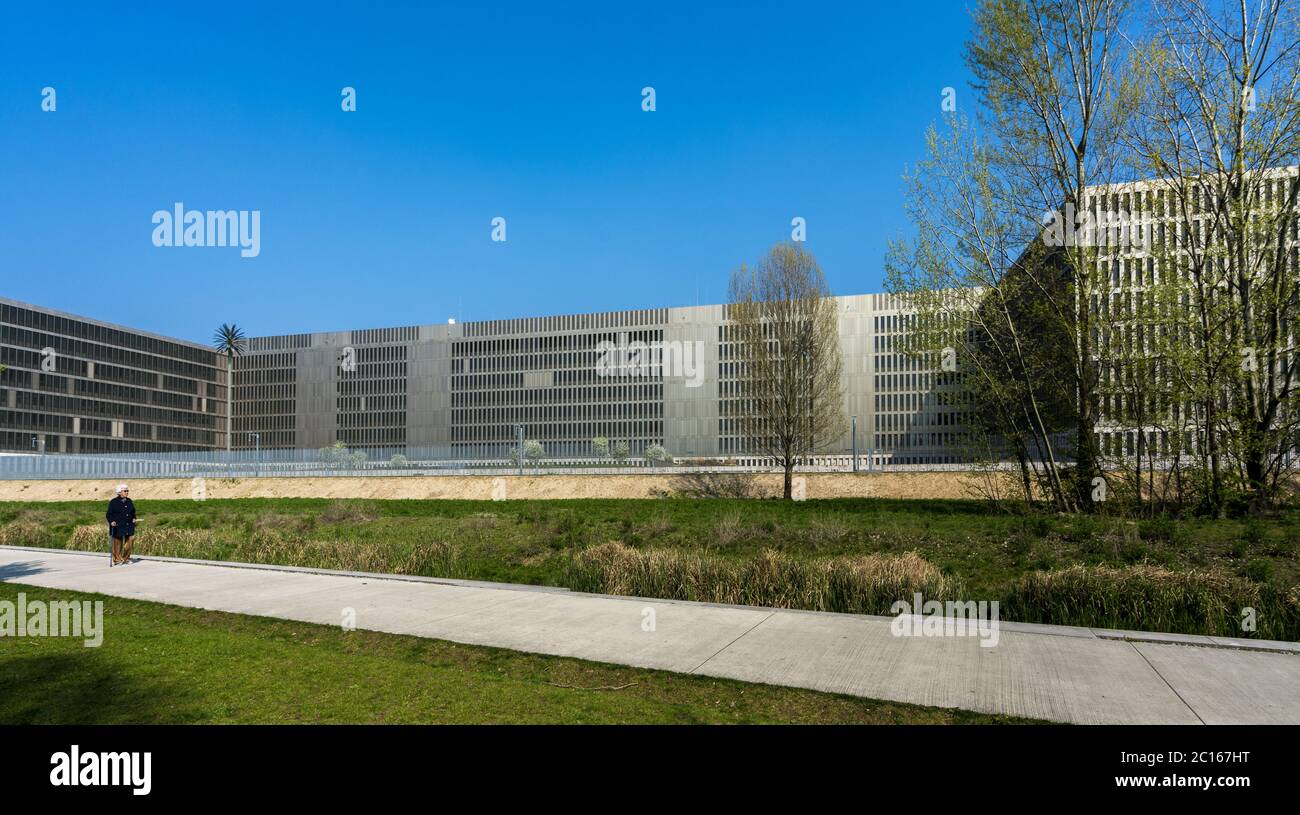 Area security hi-res stock photography and images - Alamy