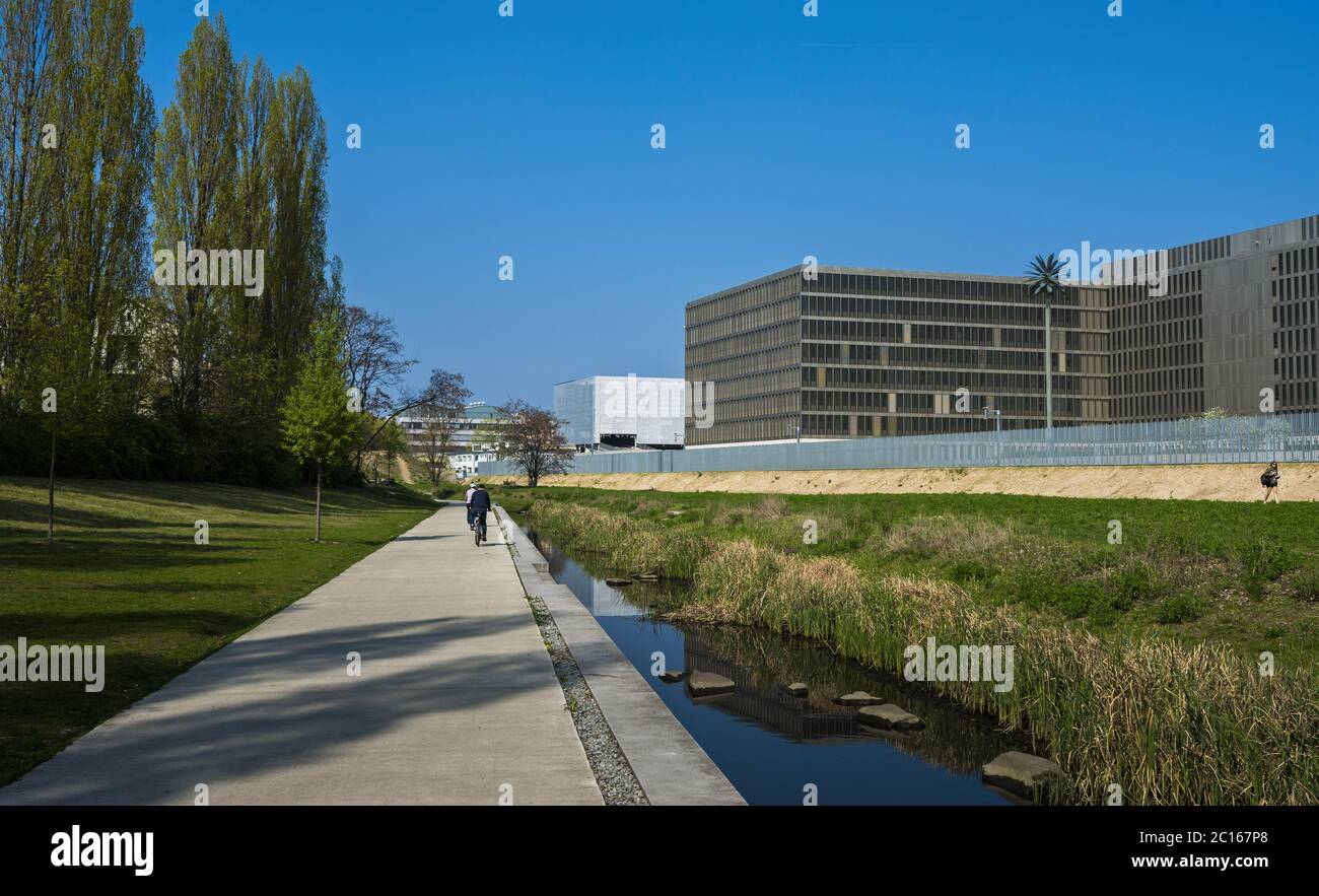 Area security hi-res stock photography and images - Alamy