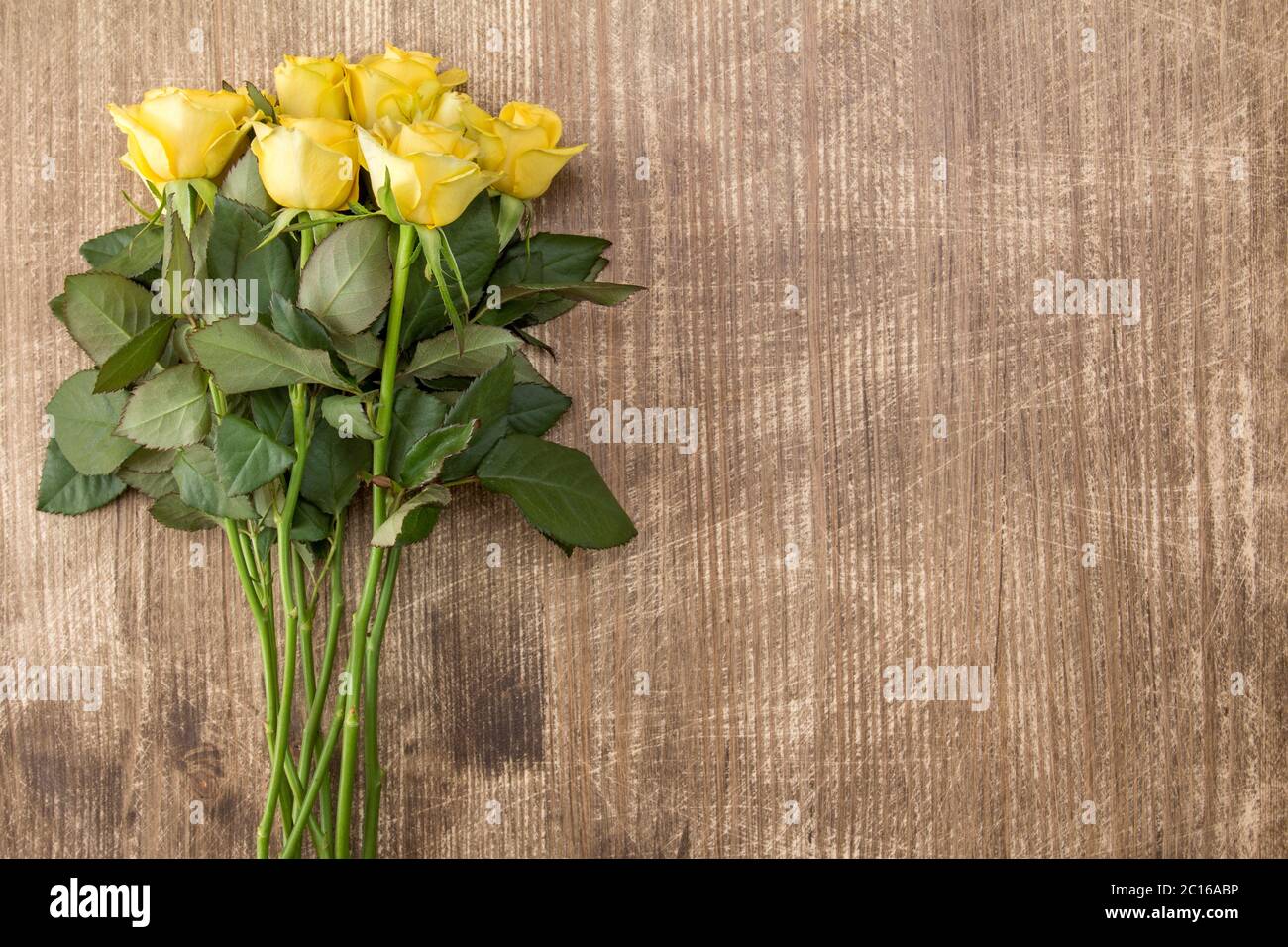 Bouquet delicate yellow roses hi-res stock photography and images - Alamy