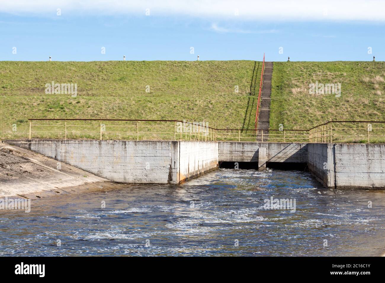 Floodgates hi-res stock photography and images - Alamy