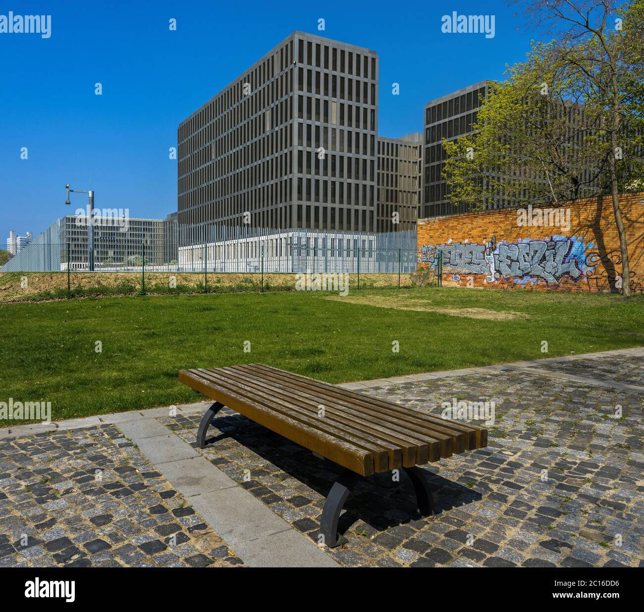 Bnd berlin hi-res stock photography and images - Alamy