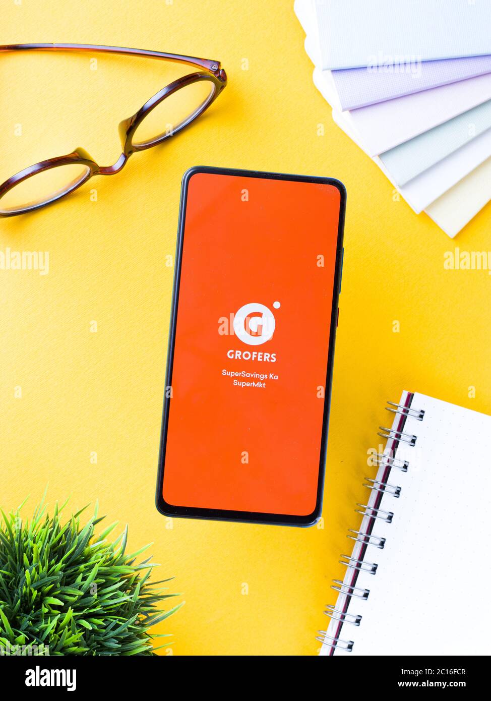 Grofers logo hi-res stock photography and images - Alamy