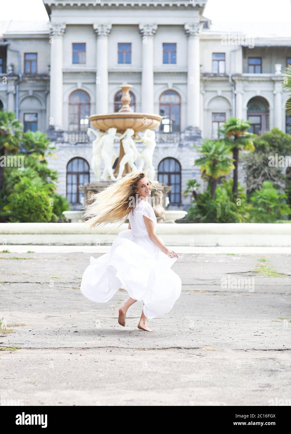 Running tr hi-res stock photography and images - Alamy