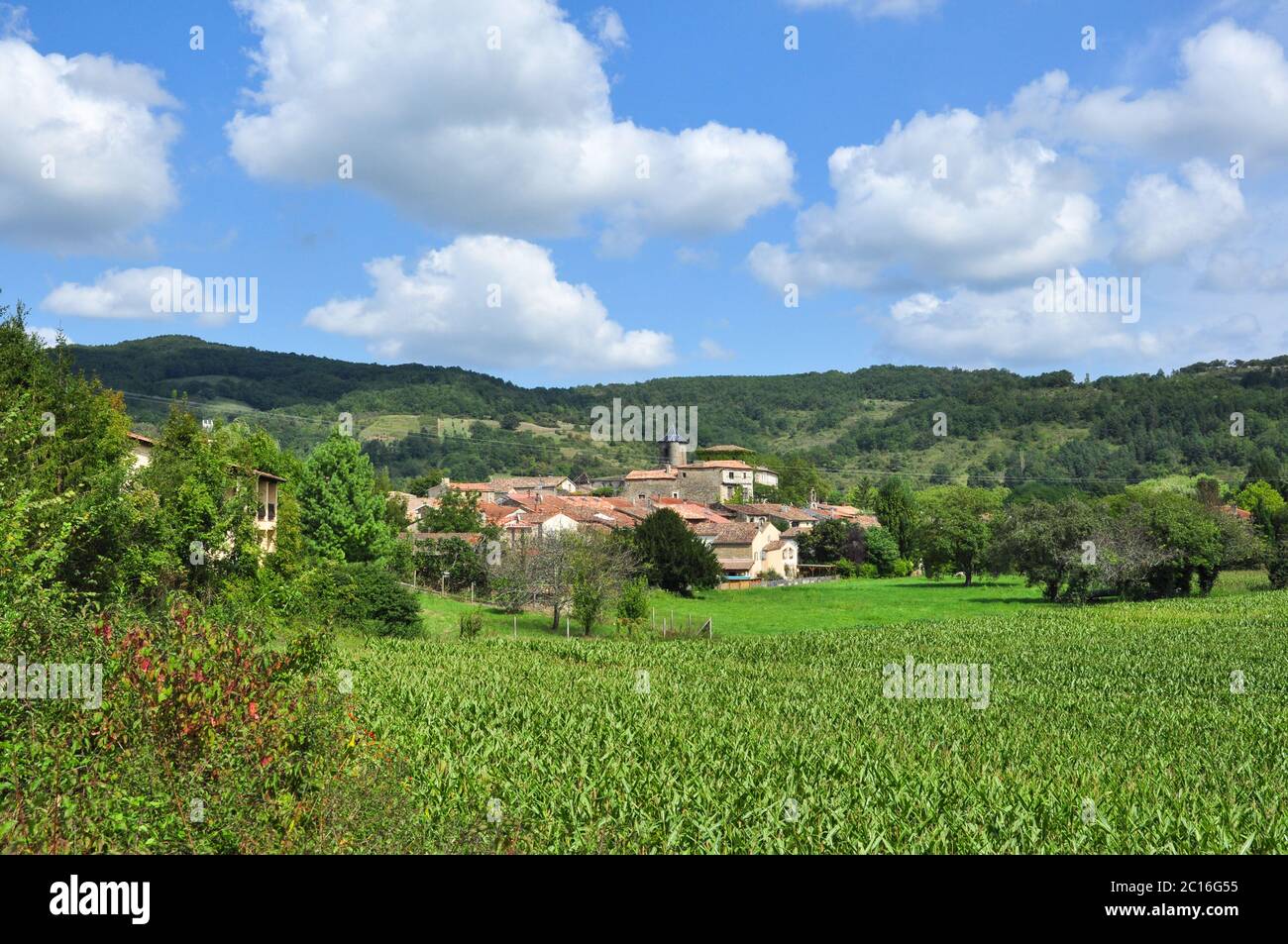 Rural french villages hi-res stock photography and images - Alamy