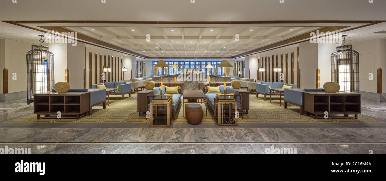 luxury hotel lobby interior Stock Photo - Alamy