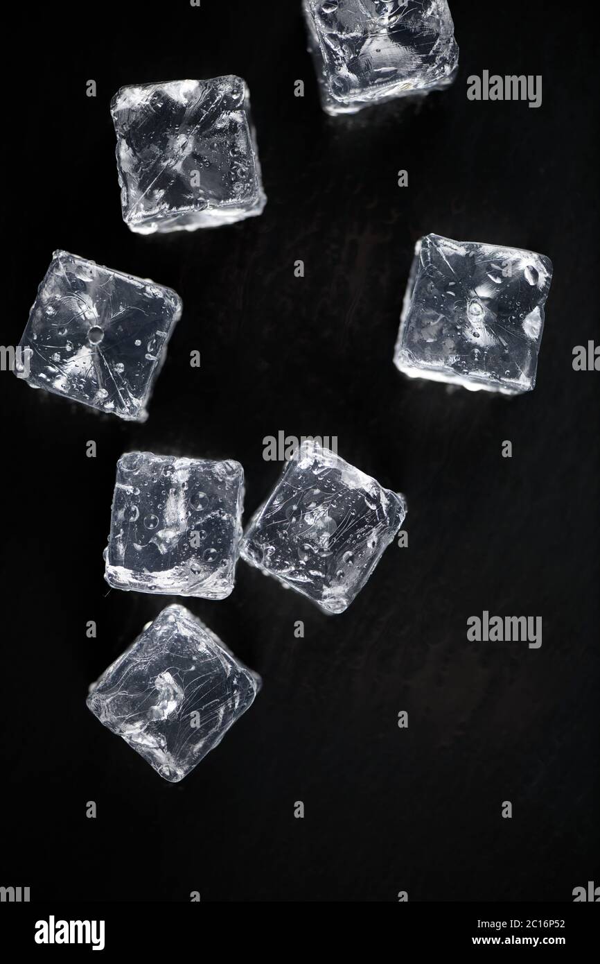 Clear transparent ice cube hi-res stock photography and images - Alamy