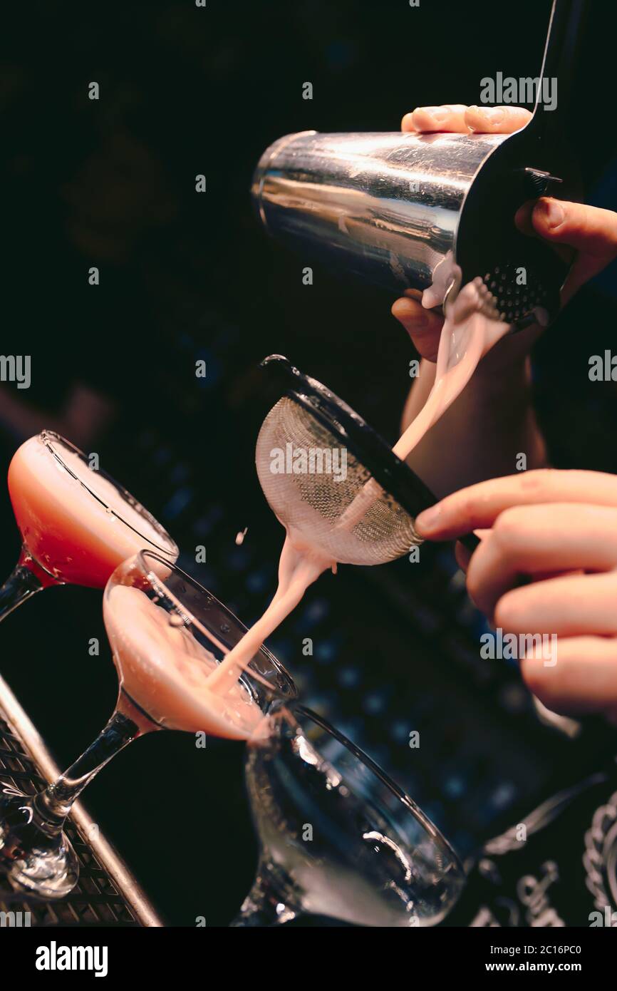 Bar tool strainer hi-res stock photography and images - Alamy