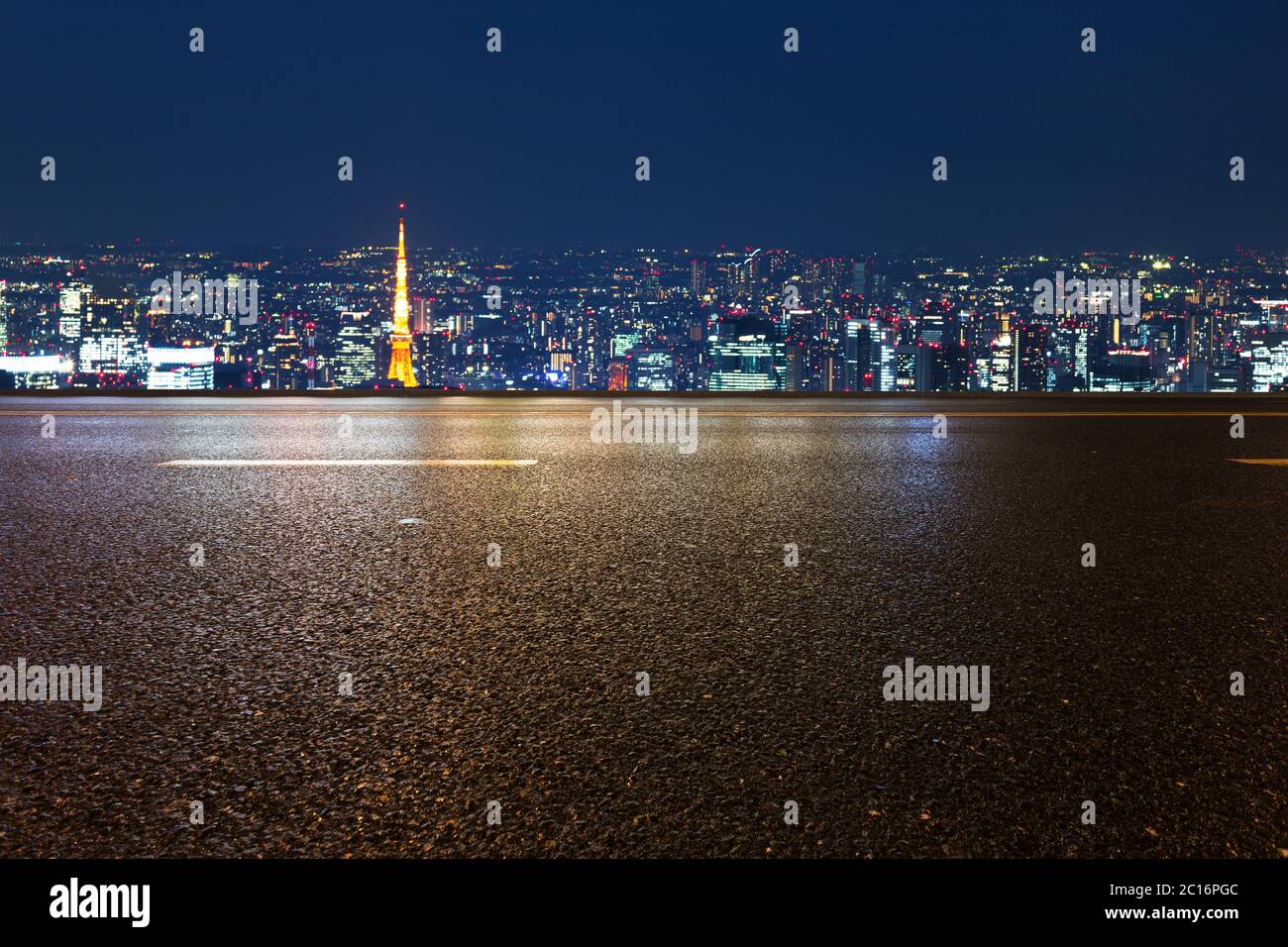 empty road with cityscape of tokyo at night Stock Photo - Alamy