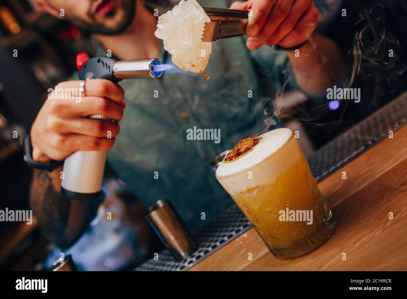 Bar tool strainer hi-res stock photography and images - Alamy