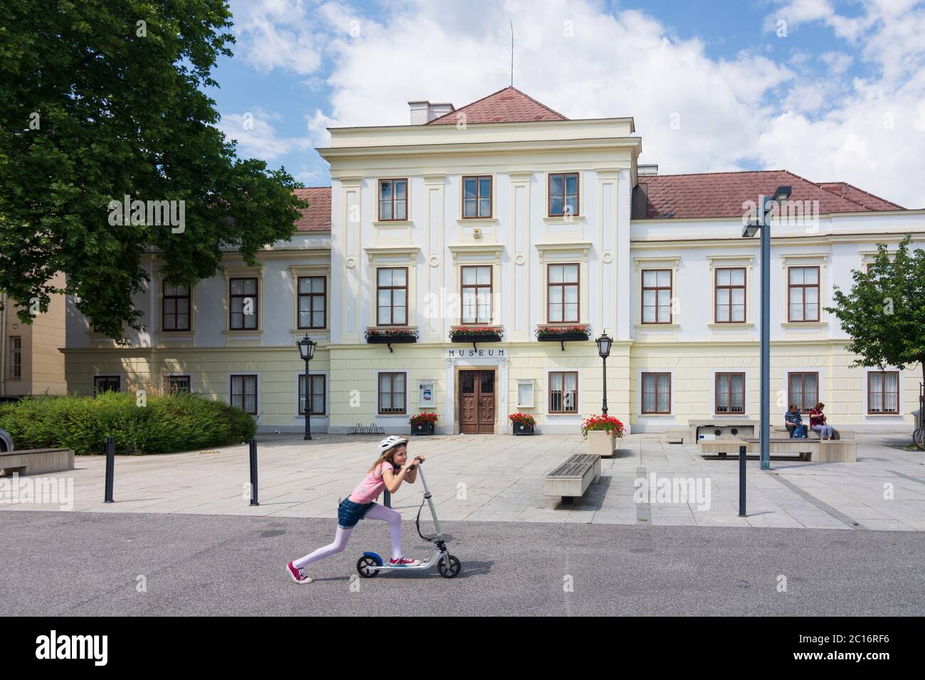 Museum modling in thonetschlossl in wienerwald hi-res stock photography ...
