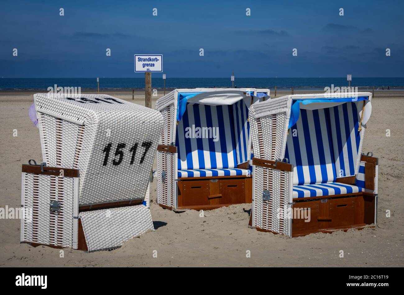Beach chair border Stock Photo - Alamy