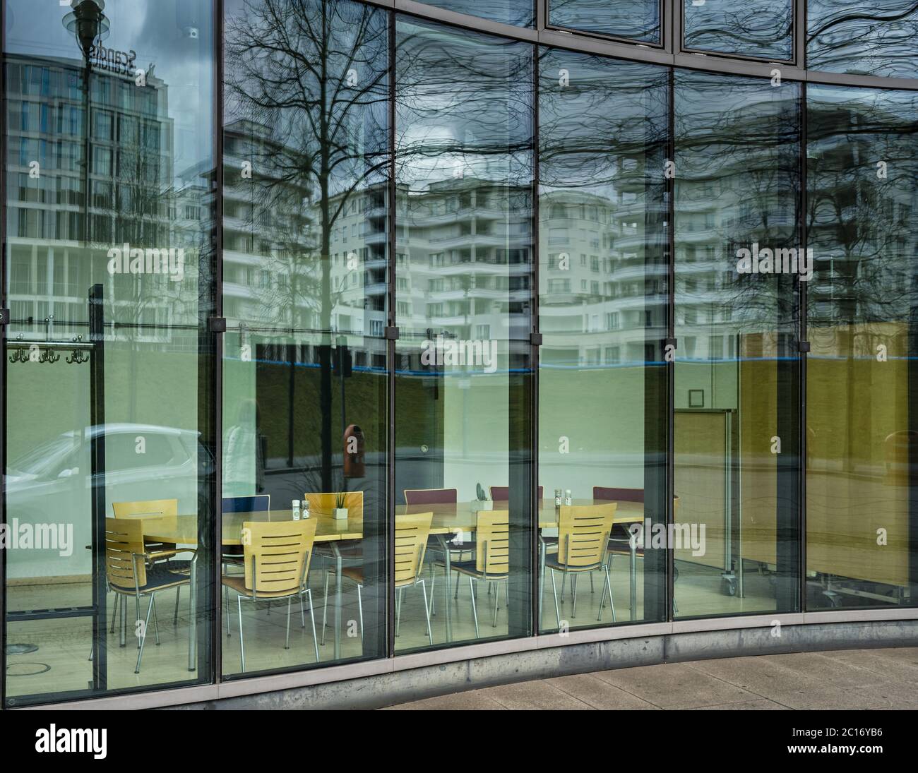 Break room hi-res stock photography and images - Alamy