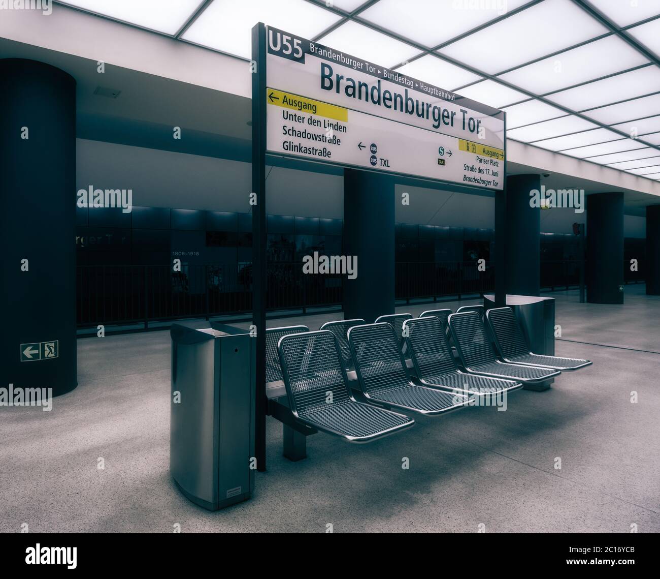 Brandenburg Gate underground station Stock Photo - Alamy