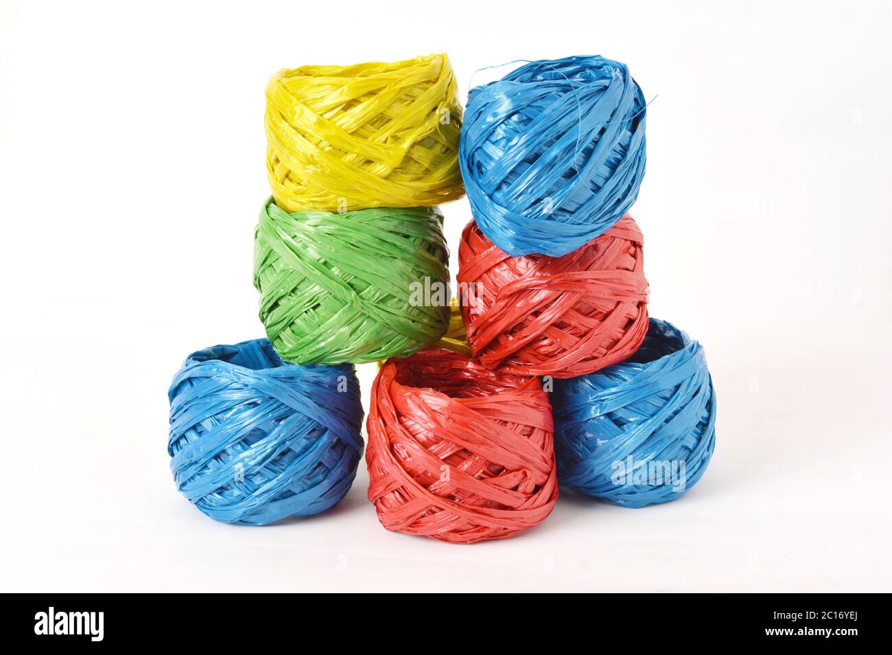 Rope coil green hi-res stock photography and images - Alamy