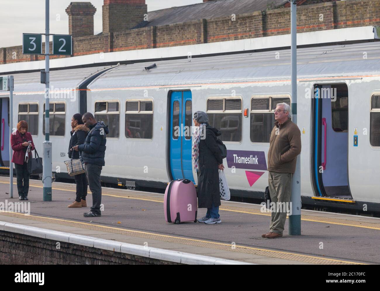 Govia thameslink railway hi-res stock photography and images - Alamy