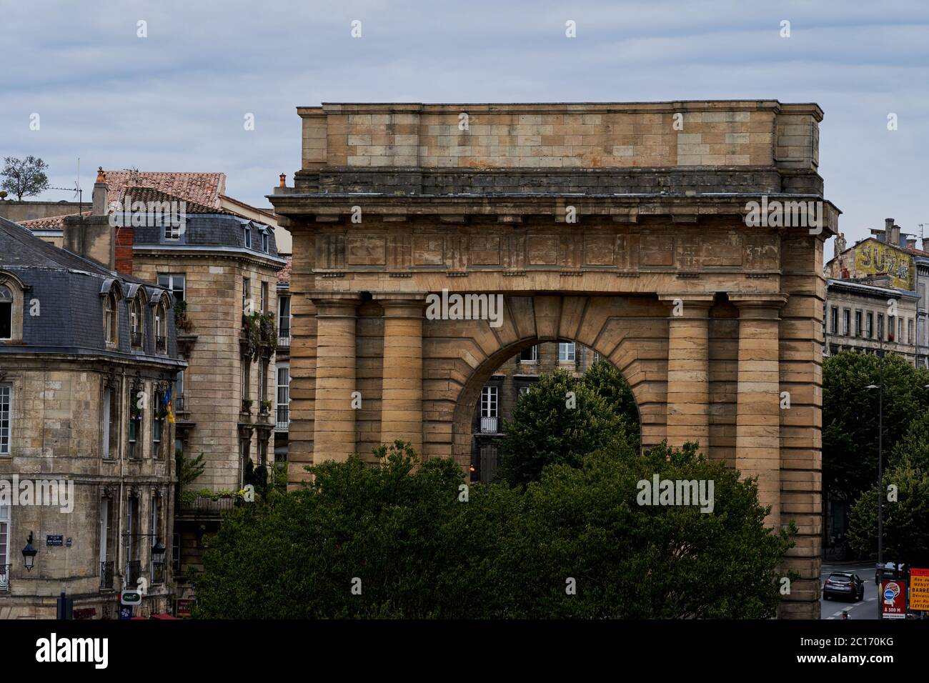 The gate of burgundy arch, an ancient entryway into Bordeaux city ...