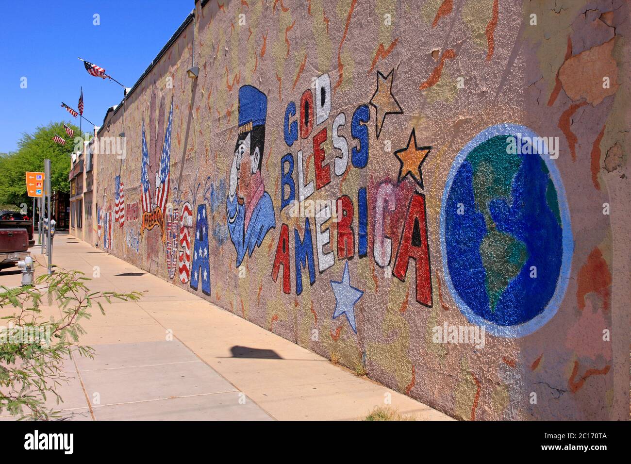 Mural patriotic hi-res stock photography and images - Alamy