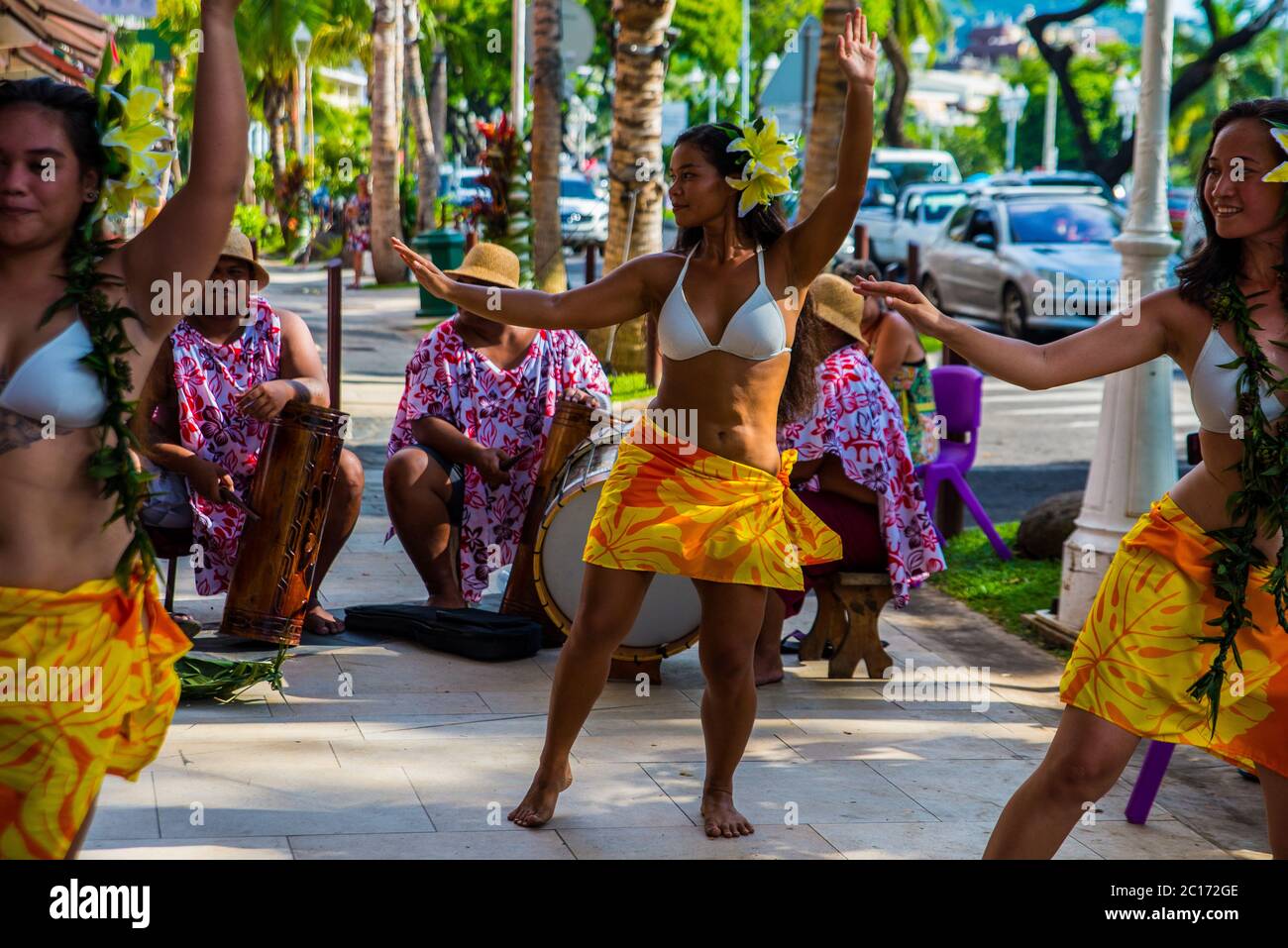 Tahitian Girl French Polynesia High Resolution Stock Photography and Images - Alamy