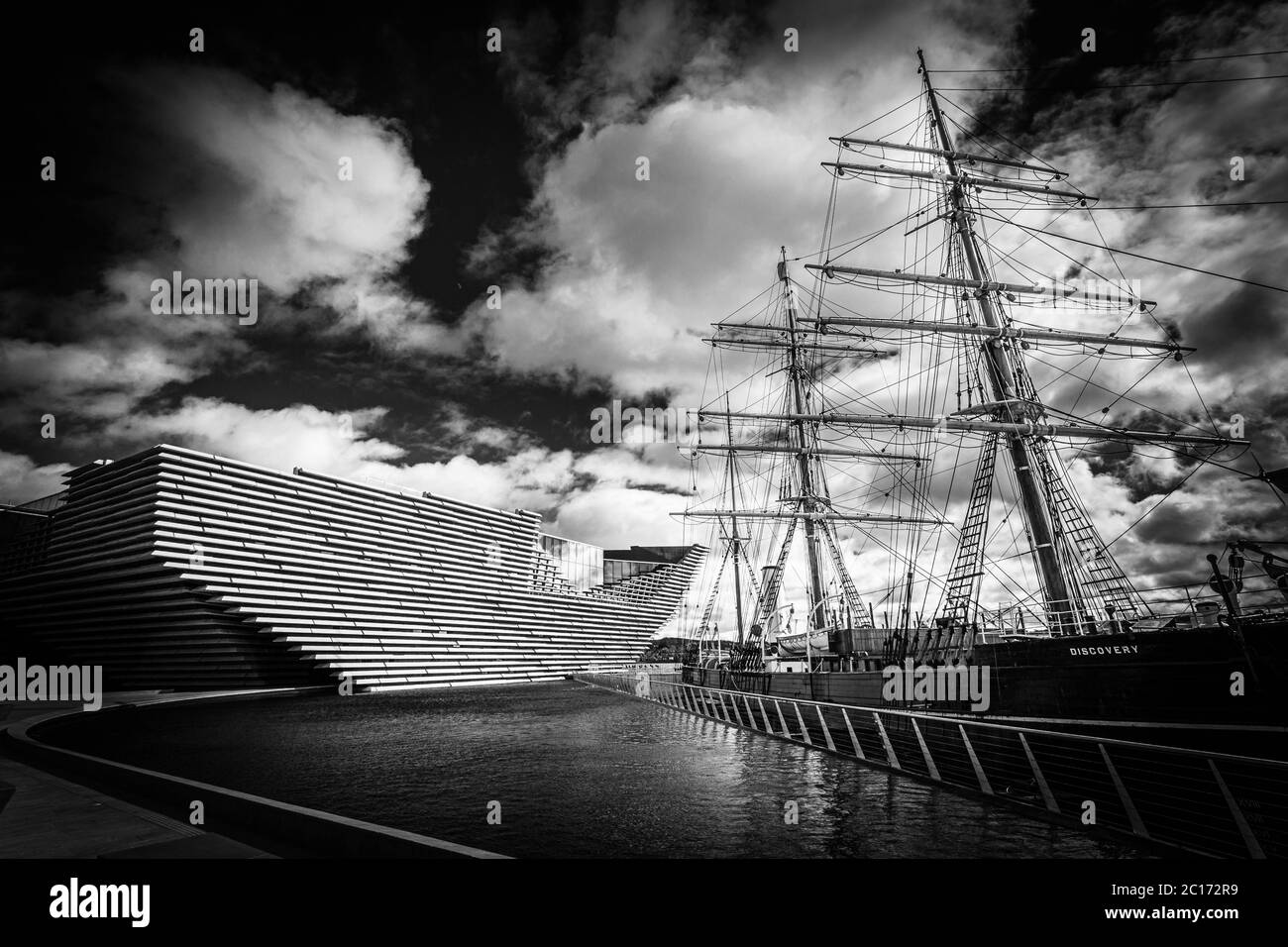 Barque rigged steamship hi-res stock photography and images - Alamy