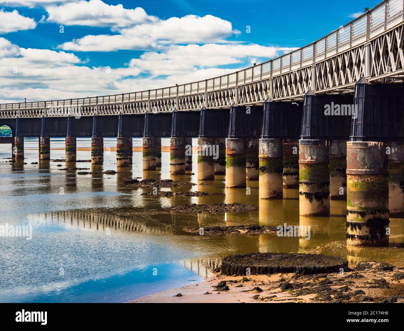 Tide river tay newport on tay hi-res stock photography and images - Alamy