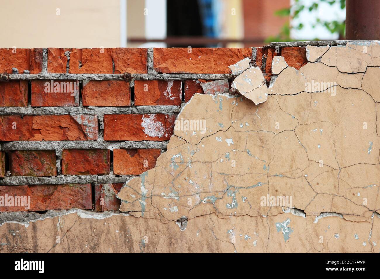 Bricks and plaster hi-res stock photography and images - Alamy