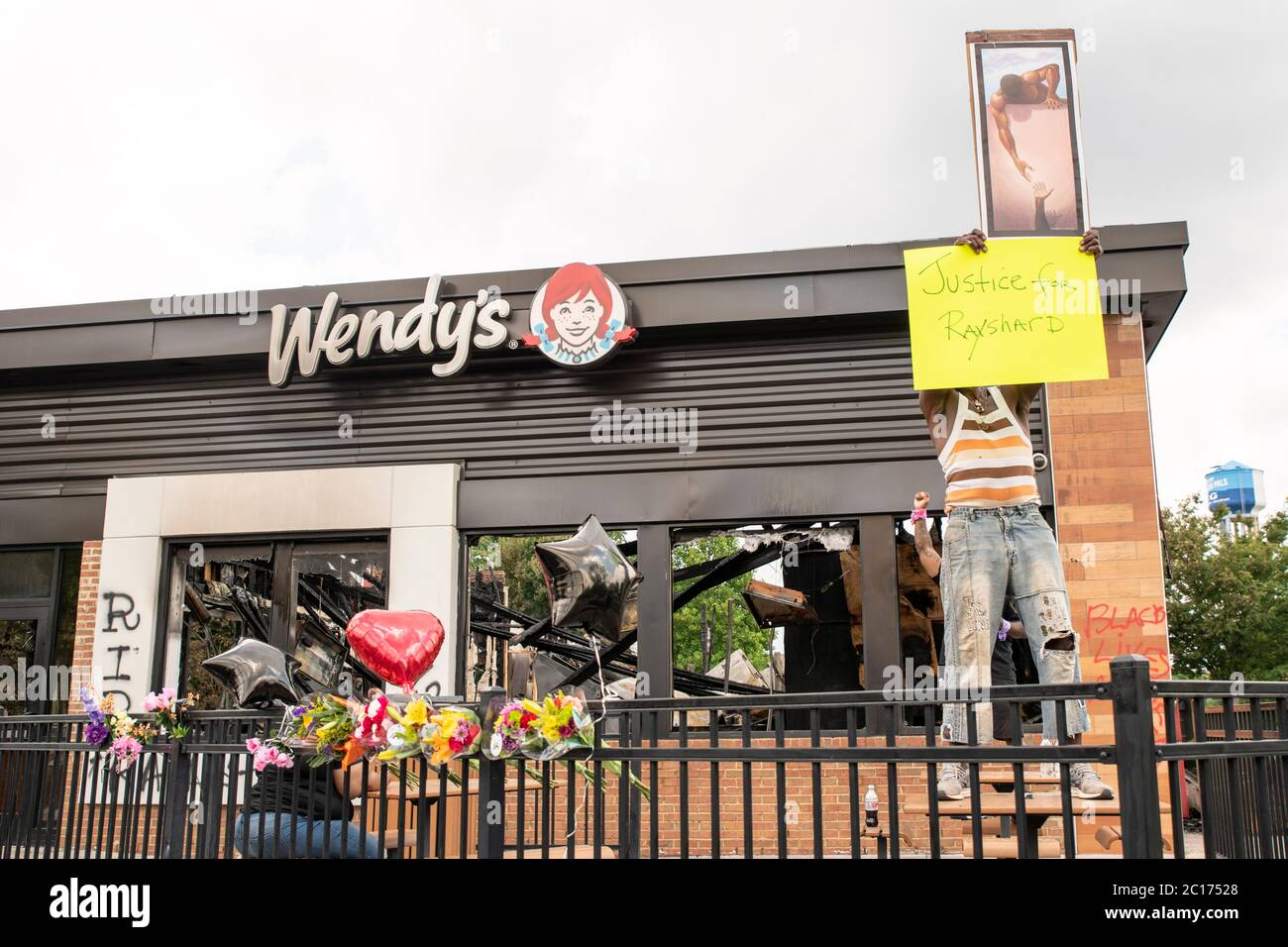 Wendy's university avenue store