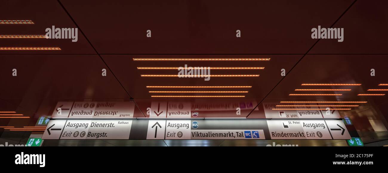 Marienplatz station hi-res stock photography and images - Alamy