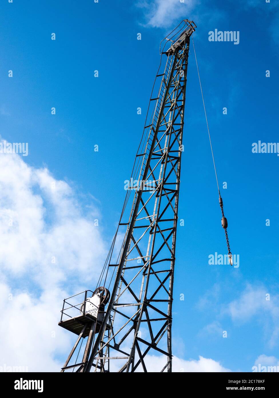 Vintage cranes hi-res stock photography and images - Alamy