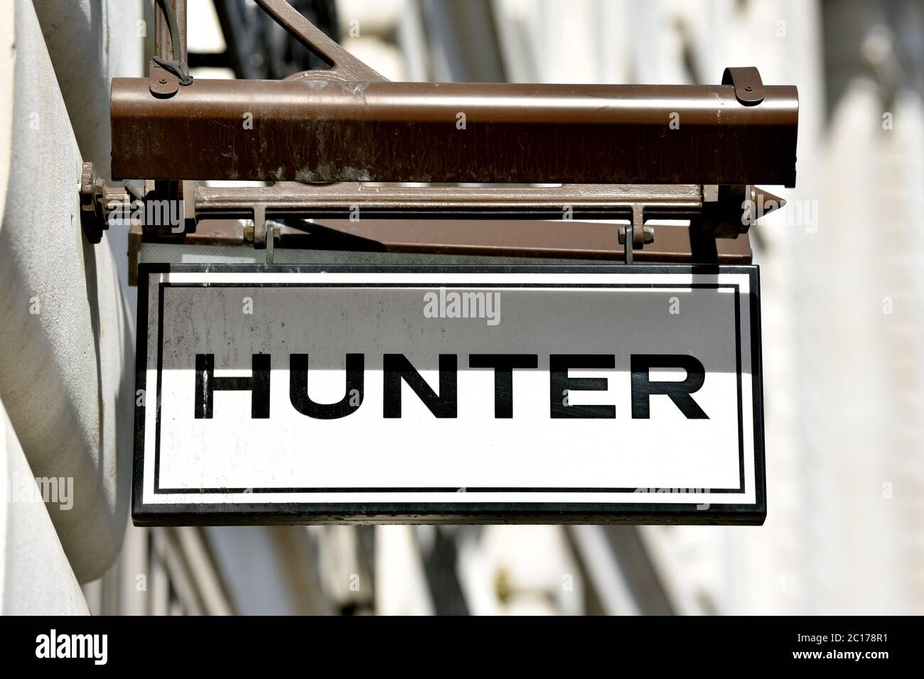 Hunter shop sign in Regent Street Stock Photo - Alamy
